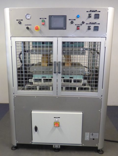 Press for RTM injection and infusion. - ISOJET Équipements